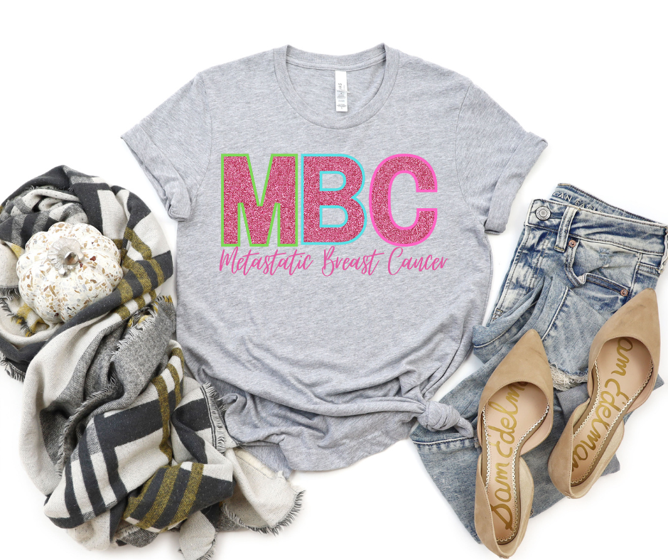 MBC glitter font tee – lnatrendsboutique