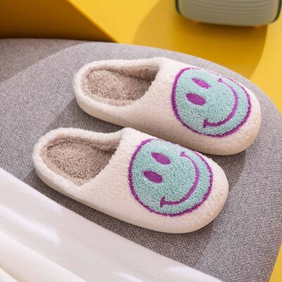 Melody Smiley Face Slippers – lnatrendsboutique